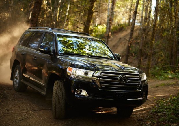 Toyota-Land_Cruiser_06 - Vidyoto